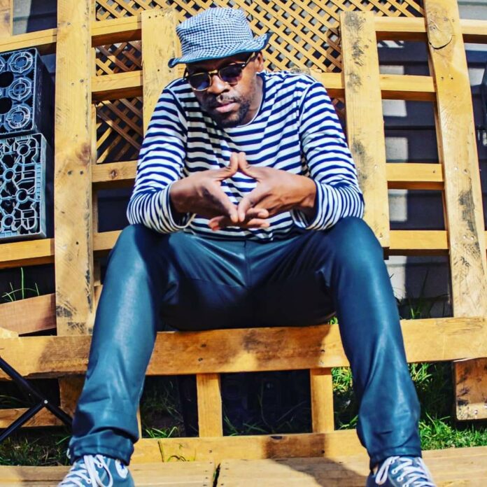 Musician Bongo Riot takes up a 9 to 5 job - Sunday World