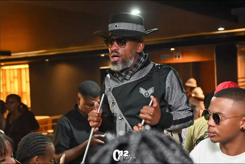 Qwesta Kufet - Sunday World