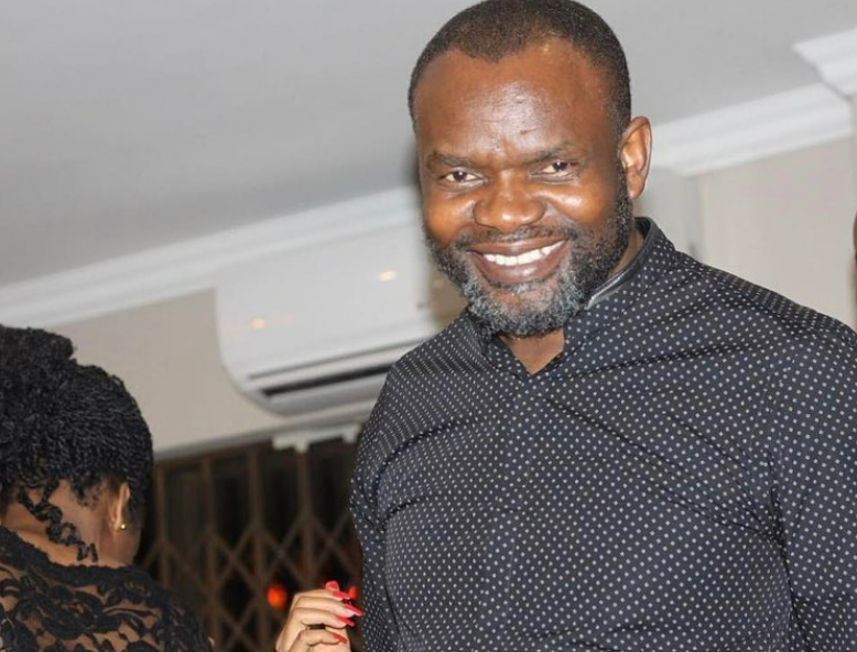 Shwashwi DJ Ganyani Dishes Out Gadgets To Struggling Students Ladies shwashwi-dj-ganyani-dishes-out-gadgets-to-struggling-students-ladies