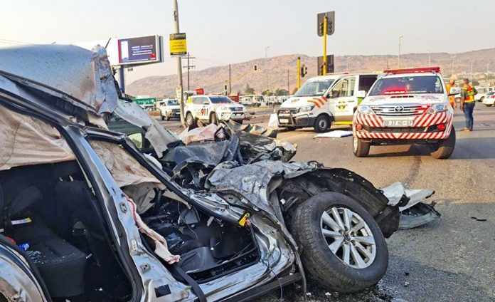 Two die as truck collides with multiple vehicles in Krugersdorp