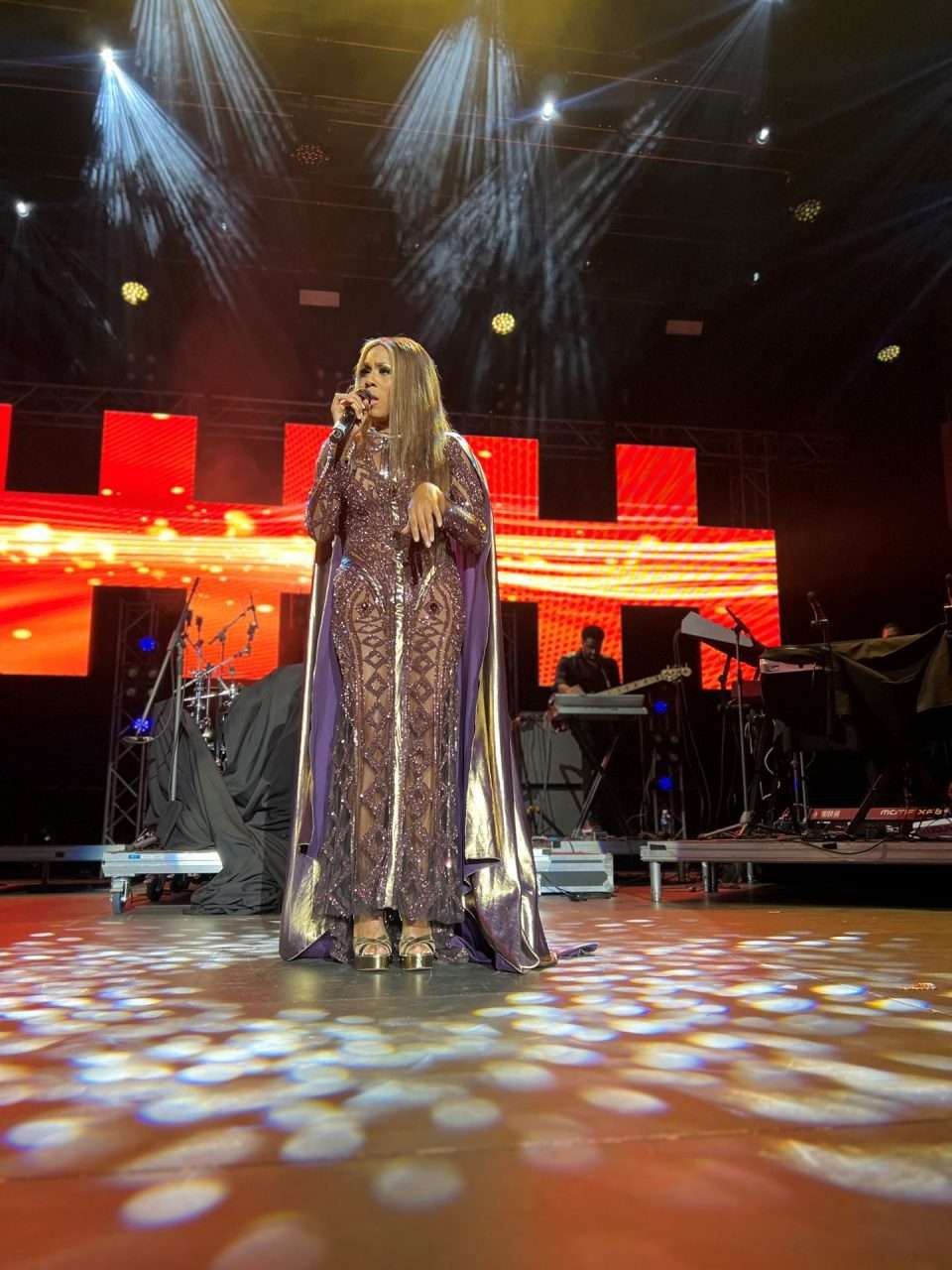 Deborah Cox - Sunday World